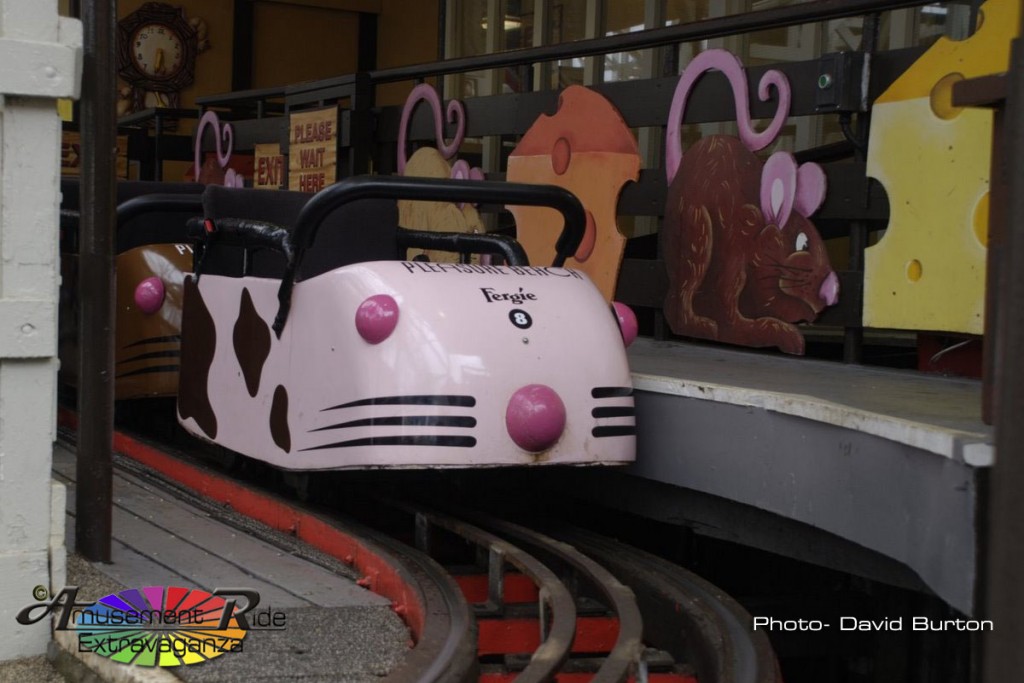 A Wild Mouse car on Blackpool’s Pleasure Beach track – Amusement Ride ...